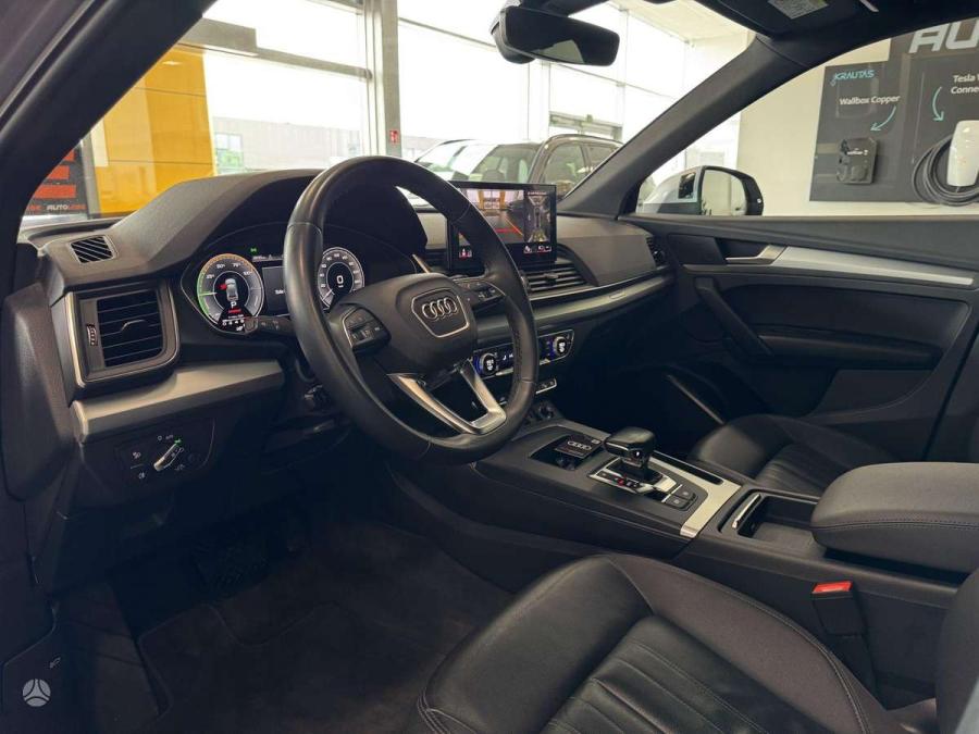 Grey Audi Q5 2022 in Vilnius, with an engine capacity of 2.00 L and mileage of 149 thousand km for 32555 €, photo 8 on AUTOMOTO.COM.LV
