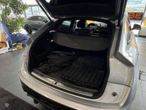 Grey Audi Q5 2022 in Vilnius, with an engine capacity of 2.00 L and mileage of 149 thousand km for 32555 €, photo 33 on AUTOMOTO.COM.LV