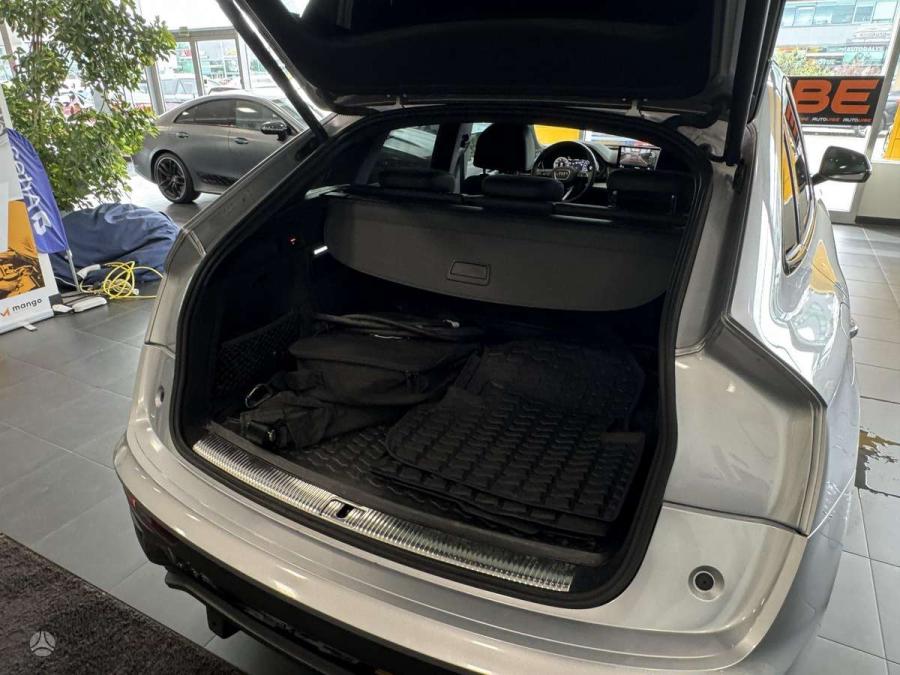 Grey Audi Q5 2022 in Vilnius, with an engine capacity of 2.00 L and mileage of 149 thousand km for 32555 €, photo 33 on AUTOMOTO.COM.LV