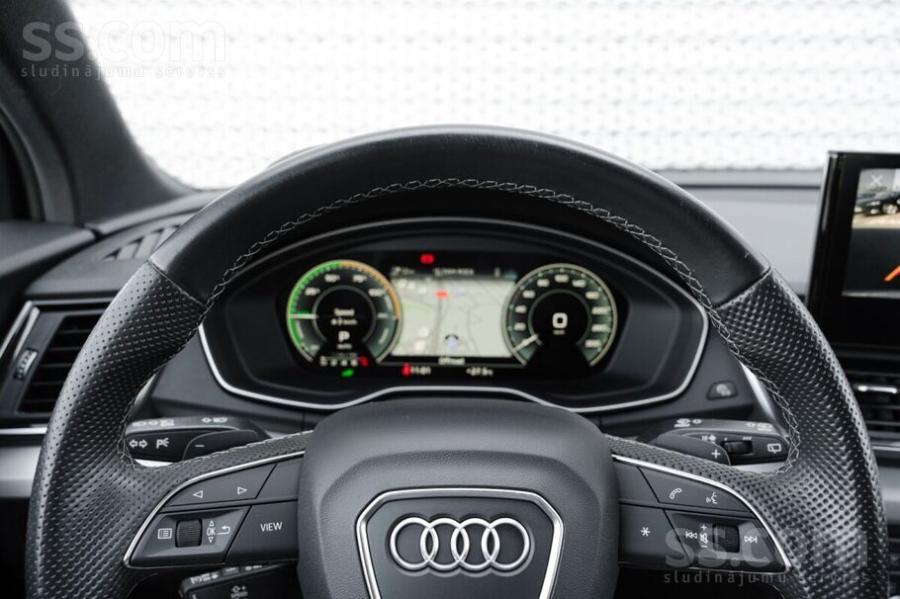 Grey Audi Q5 2022 in Riga, with an engine capacity of 2.00 L and mileage of 111 thousand km for 33800 €, photo 16 on AUTOMOTO.COM.LV