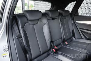 Grey Audi Q5 2022 in Riga, with an engine capacity of 2.00 L and mileage of 111 thousand km for 33800 €, photo 28 on AUTOMOTO.COM.LV