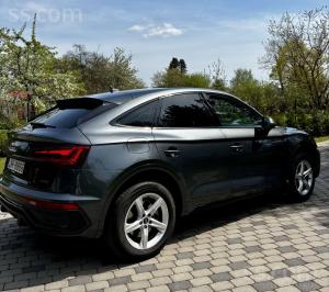 Grey Audi Q5 2022 in Riga, with an engine capacity of 2.00 L and mileage of 98 thousand km for 35700 €, photo 4 on AUTOMOTO.COM.LV