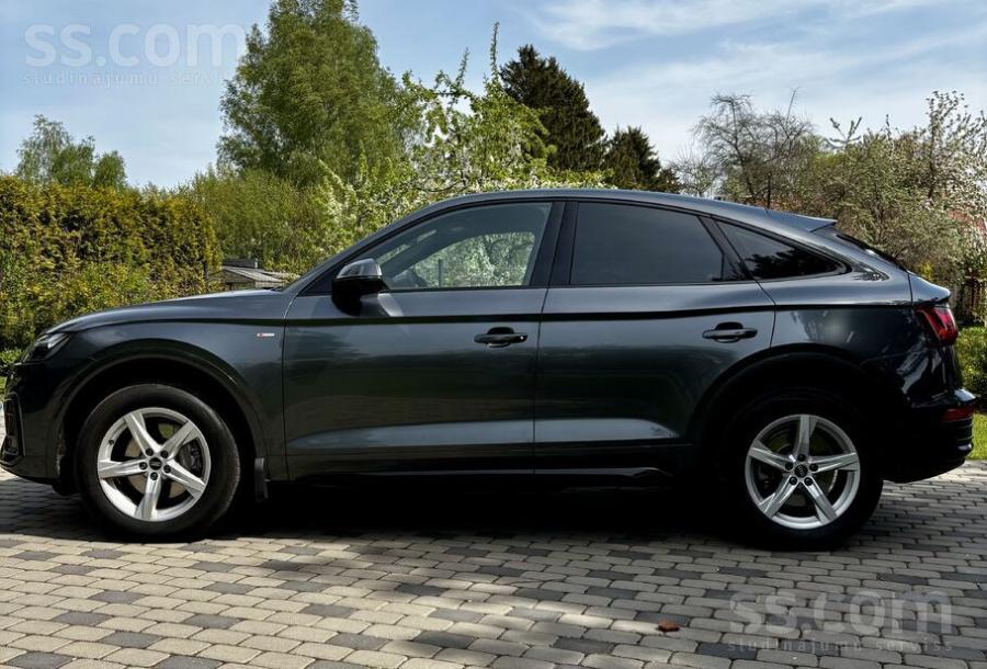 Grey Audi Q5 2022 in Riga, with an engine capacity of 2.00 L and mileage of 98 thousand km for 35700 €, photo 6 on AUTOMOTO.COM.LV
