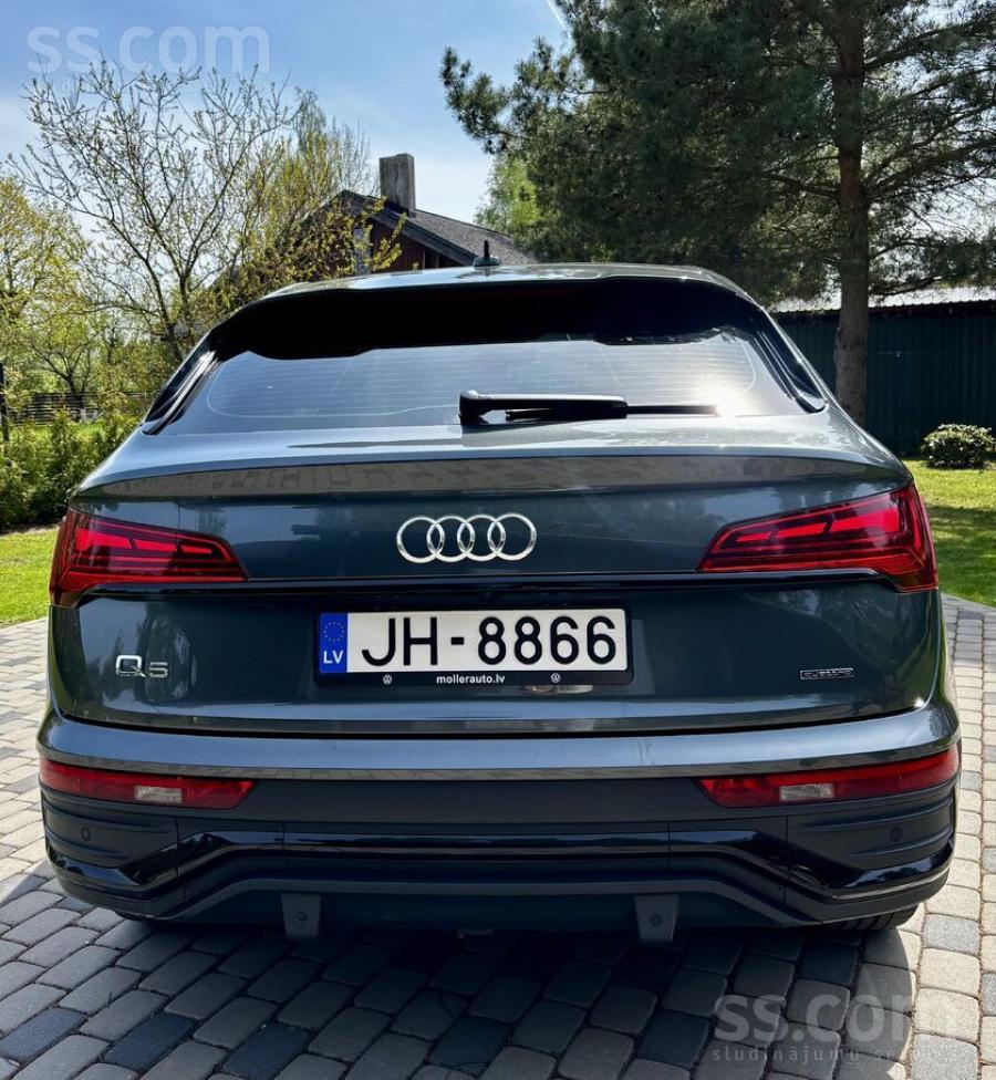 Grey Audi Q5 2022 in Riga, with an engine capacity of 2.00 L and mileage of 98 thousand km for 35700 €, photo 7 on AUTOMOTO.COM.LV