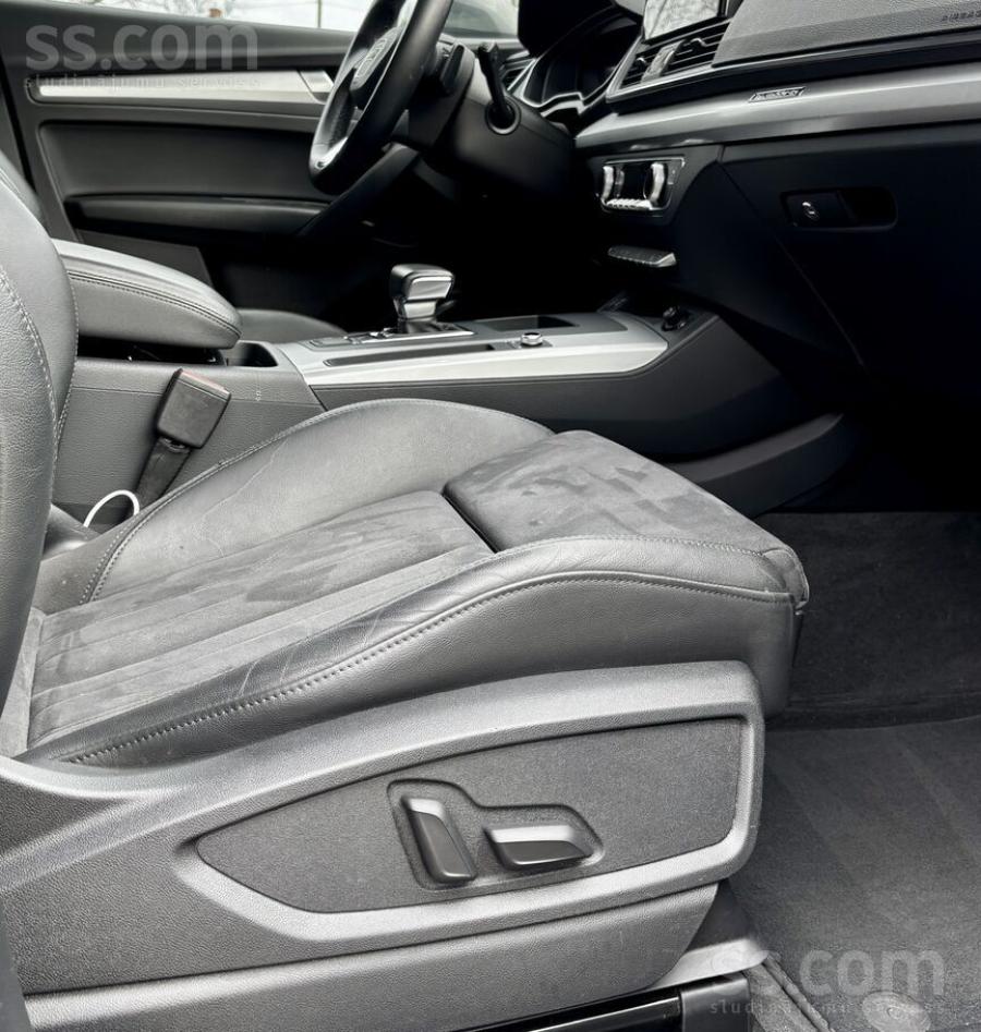 Grey Audi Q5 2022 in Riga, with an engine capacity of 2.00 L and mileage of 98 thousand km for 35700 €, photo 11 on AUTOMOTO.COM.LV