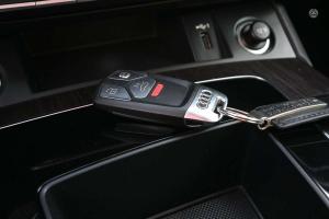 Серый Ауди Ку 5 2022 в Кретинга, объемом двигателя 1.98 л и пробегом 45 тыс. км за 33999 €, фото 41 на AUTOMOTO.COM.LV