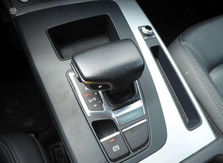 Pelēks Audi Q5 2022 Vilkaviškis, ar dzinēja tilpumu 1.97 L un nobraukumu 167 tūkst. km par 23500 €, foto 23 vietnē AUTOMOTO.COM.LV