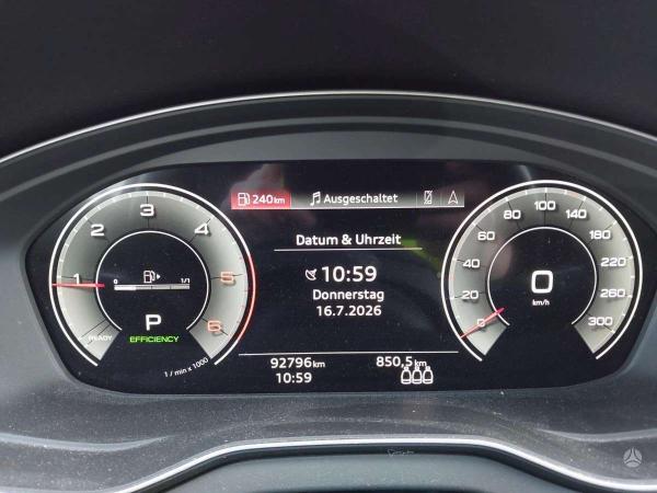 Grey Audi Q5 2022 in Siauliai, with an engine capacity of 1.97 L and mileage of 93 thousand km for 39990 €, photo 8 on AUTOMOTO.COM.LV