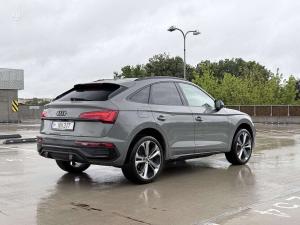Grey Audi Q5 2022 in Kaunas, with an engine capacity of 1.97 L and mileage of 96 thousand km for 36900 €, photo 6 on AUTOMOTO.COM.LV