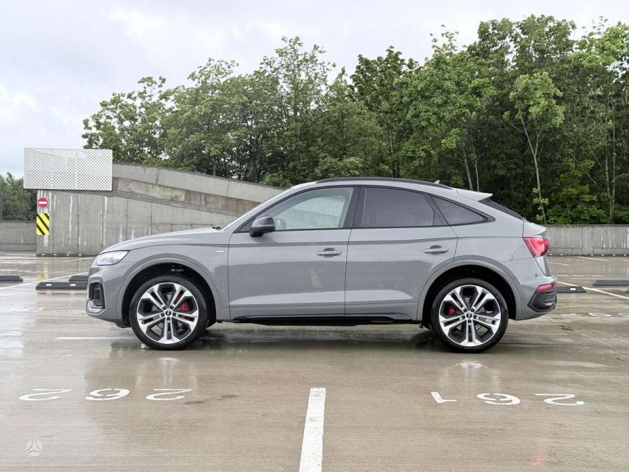 Grey Audi Q5 2022 in Kaunas, with an engine capacity of 1.97 L and mileage of 96 thousand km for 36900 €, photo 9 on AUTOMOTO.COM.LV