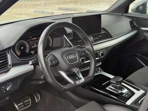 Grey Audi Q5 2022 in Kaunas, with an engine capacity of 1.97 L and mileage of 96 thousand km for 36900 €, photo 15 on AUTOMOTO.COM.LV