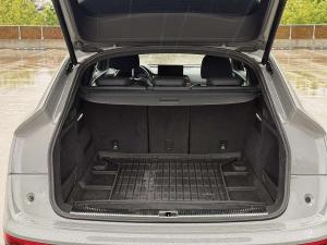 Grey Audi Q5 2022 in Kaunas, with an engine capacity of 1.97 L and mileage of 96 thousand km for 36900 €, photo 32 on AUTOMOTO.COM.LV