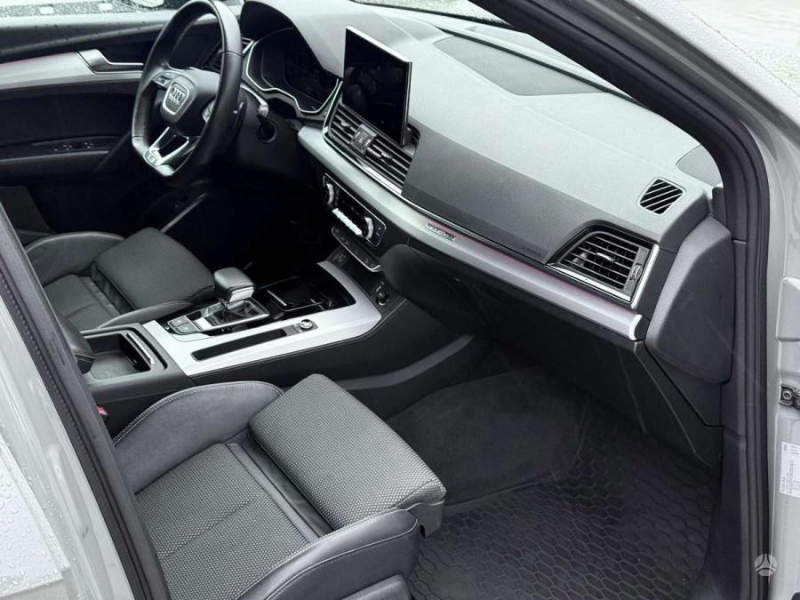 Grey Audi Q5 2022 in Kaunas, with an engine capacity of 1.97 L and mileage of 96 thousand km for 36900 €, photo 36 on AUTOMOTO.COM.LV