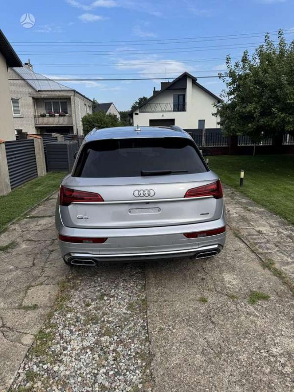Grey Audi Q5 2022 in Kaunas, with an engine capacity of 2.00 L and mileage of 124 thousand km for 22650 €, photo 5 on AUTOMOTO.COM.LV