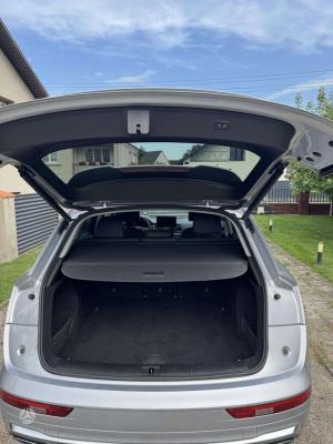 Pelēks Audi Q5 2022 Kauņa, ar dzinēja tilpumu 2.00 L un nobraukumu 124 tūkst. km par 22650 €, foto 7 vietnē AUTOMOTO.COM.LV
