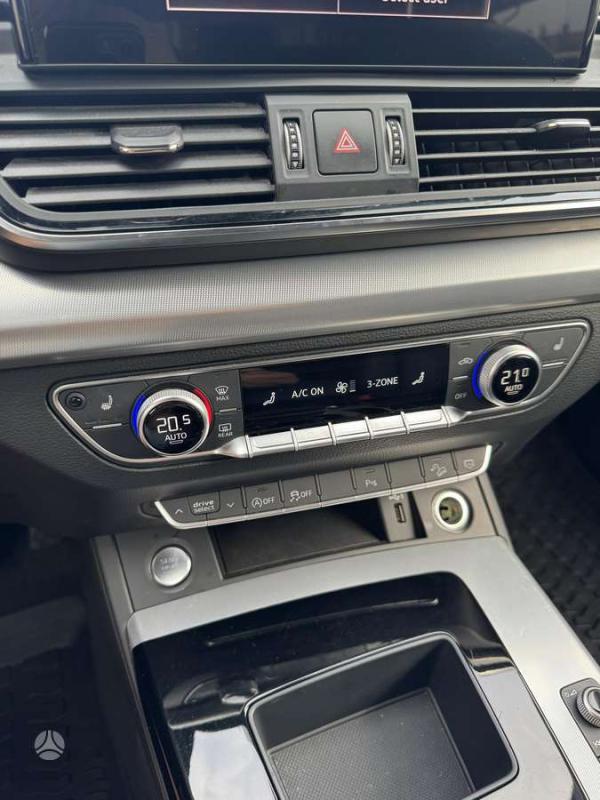 Grey Audi Q5 2022 in Kaunas, with an engine capacity of 2.00 L and mileage of 124 thousand km for 22650 €, photo 9 on AUTOMOTO.COM.LV