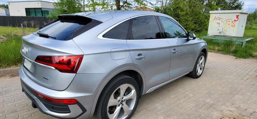 Grey Audi Q5 2022 in Vilnius, with an engine capacity of 1.98 L and mileage of 35 thousand km for 32000 €, photo 5 on AUTOMOTO.COM.LV