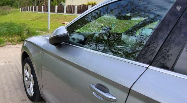 Серый Ауди Ку 5 2022 в Вильнюс, объемом двигателя 1.98 л и пробегом 35 тыс. км за 32000 €, фото 5 на AUTOMOTO.COM.LV