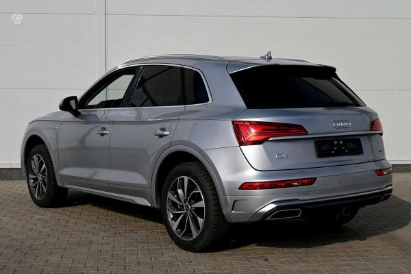 Grey Audi Q5 2022 in Kretinga, with an engine capacity of 1.98 L and mileage of 45 thousand km for 33999 €, photo 10 on AUTOMOTO.COM.LV