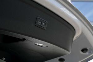 Grey Audi Q5 2022 in Kretinga, with an engine capacity of 1.98 L and mileage of 45 thousand km for 33999 €, photo 15 on AUTOMOTO.COM.LV