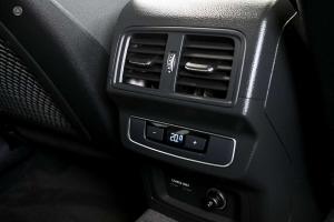 Grey Audi Q5 2022 in Kretinga, with an engine capacity of 1.98 L and mileage of 45 thousand km for 33999 €, photo 30 on AUTOMOTO.COM.LV