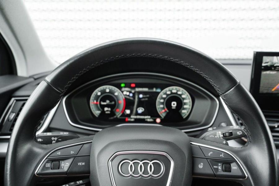 Grey Audi Q5 2022 in Marupe, with an engine capacity of 2.00 L and mileage of 82 thousand km for 33700 €, photo 16 on AUTOMOTO.COM.LV