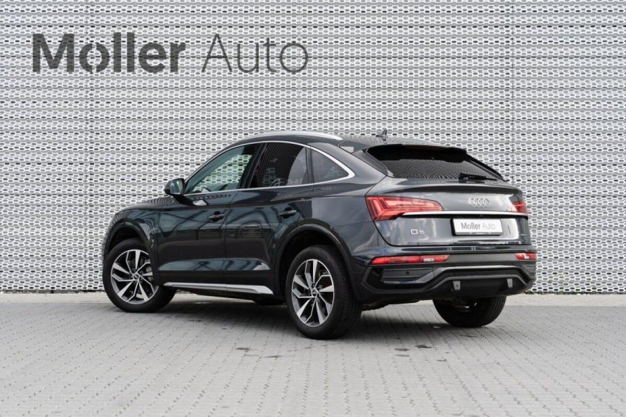 Grey Audi Q5 2022 in Marupe, with an engine capacity of 2.00 L and mileage of 82 thousand km for 33700 €, photo 4 on AUTOMOTO.COM.LV