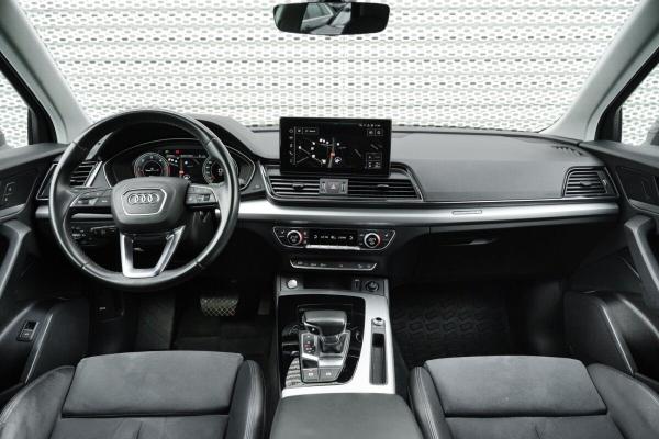 Grey Audi Q5 2022 in Marupe, with an engine capacity of 2.00 L and mileage of 82 thousand km for 33700 €, photo 7 on AUTOMOTO.COM.LV
