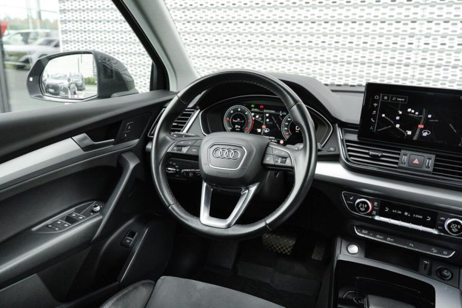 Grey Audi Q5 2022 in Marupe, with an engine capacity of 2.00 L and mileage of 82 thousand km for 33700 €, photo 48 on AUTOMOTO.COM.LV