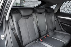 Grey Audi Q5 2022 in Marupe, with an engine capacity of 2.00 L and mileage of 82 thousand km for 33700 €, photo 52 on AUTOMOTO.COM.LV