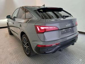 Grey Audi Q5 2022 in Vilnius, with an engine capacity of 2.00 L and mileage of 132 thousand km for 34222 €, photo 3 on AUTOMOTO.COM.LV