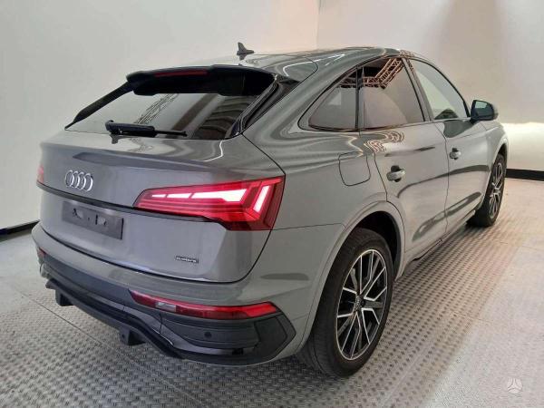 Audi Q5 2022 in Vilnius on AUTOMOTO.COM.LV Grey Audi Q5 2022 in Vilnius, with an engine capacity of 2.00 L and mileage of 132 thousand km for 34222 €, photo 5 on AUTOMOTO.COM.LV