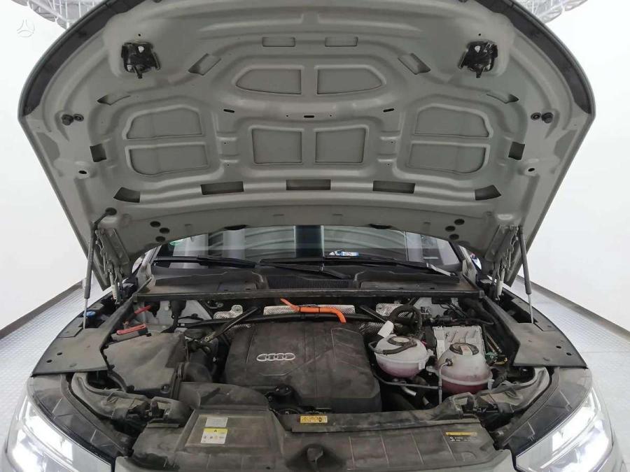 Grey Audi Q5 2022 in Vilnius, with an engine capacity of 2.00 L and mileage of 132 thousand km for 34222 €, photo 18 on AUTOMOTO.COM.LV