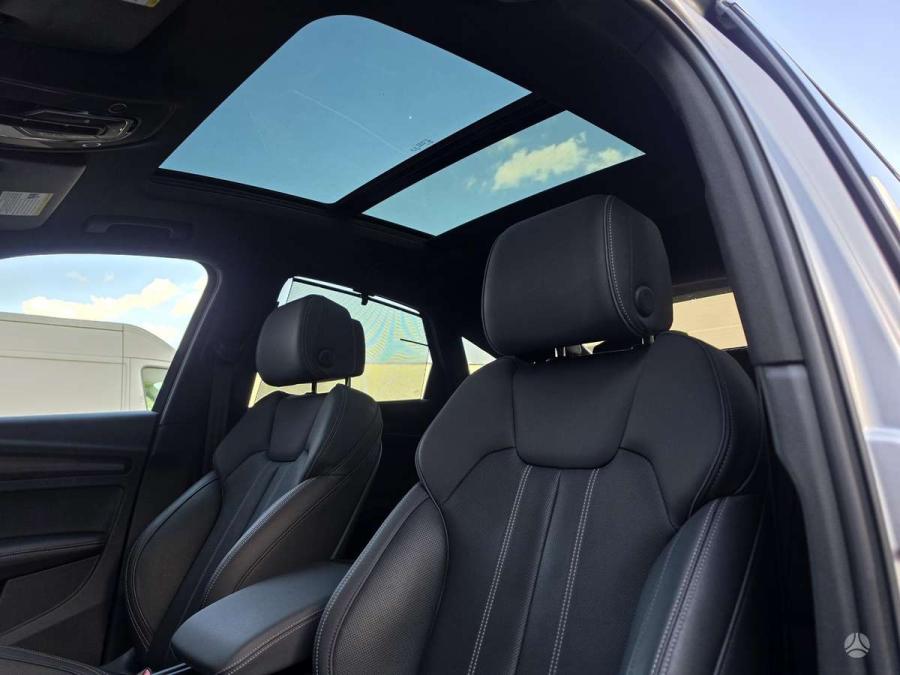 Grey Audi Q5 2022 in Kaunas, with an engine capacity of 1.98 L and mileage of 23 thousand km for 23900 €, photo 43 on AUTOMOTO.COM.LV
