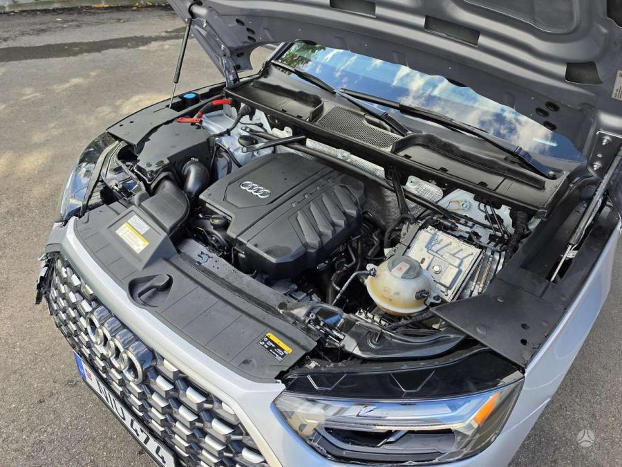 Grey Audi Q5 2022 in Kaunas, with an engine capacity of 1.98 L and mileage of 23 thousand km for 23900 €, photo 14 on AUTOMOTO.COM.LV