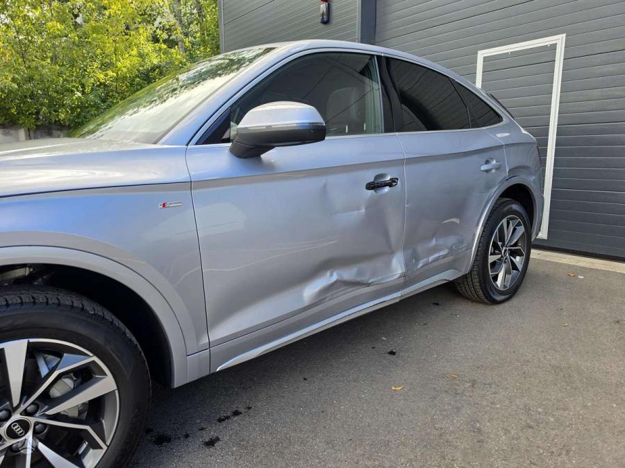 Grey Audi Q5 2022 in Kaunas, with an engine capacity of 1.98 L and mileage of 23 thousand km for 23900 €, photo 15 on AUTOMOTO.COM.LV
