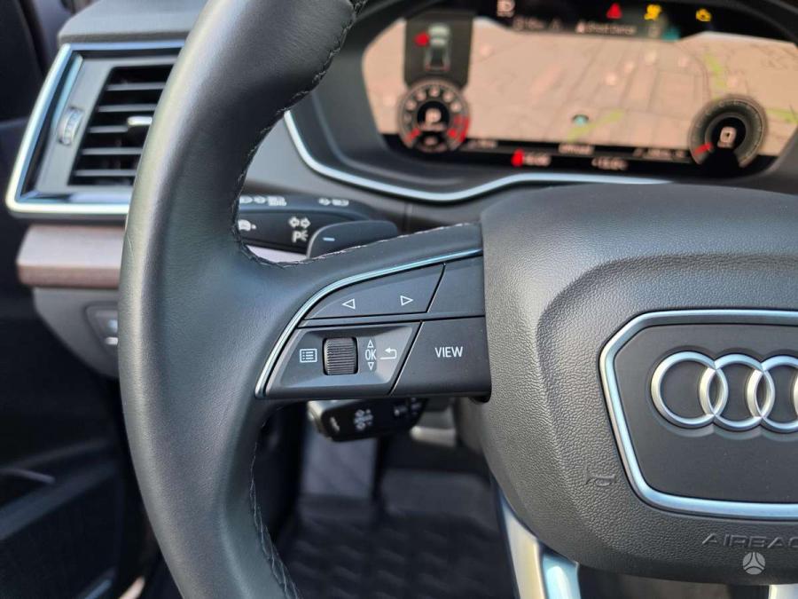 Grey Audi Q5 2022 in Kaunas, with an engine capacity of 1.98 L and mileage of 23 thousand km for 23900 €, photo 60 on AUTOMOTO.COM.LV