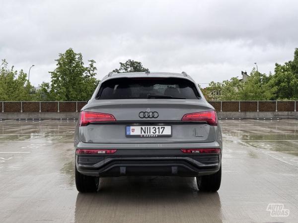 Pelēks Audi Q5 2022 Kauņa, ar dzinēja tilpumu 2.00 L un nobraukumu 96 tūkst. km par 32700 €, foto 9 vietnē AUTOMOTO.COM.LV