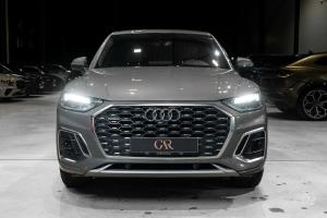 Grey Audi Q5 2023 in Riga, with an engine capacity of 1.98 L and mileage of 46 thousand km for 45000 €, photo 2 on AUTOMOTO.COM.LV