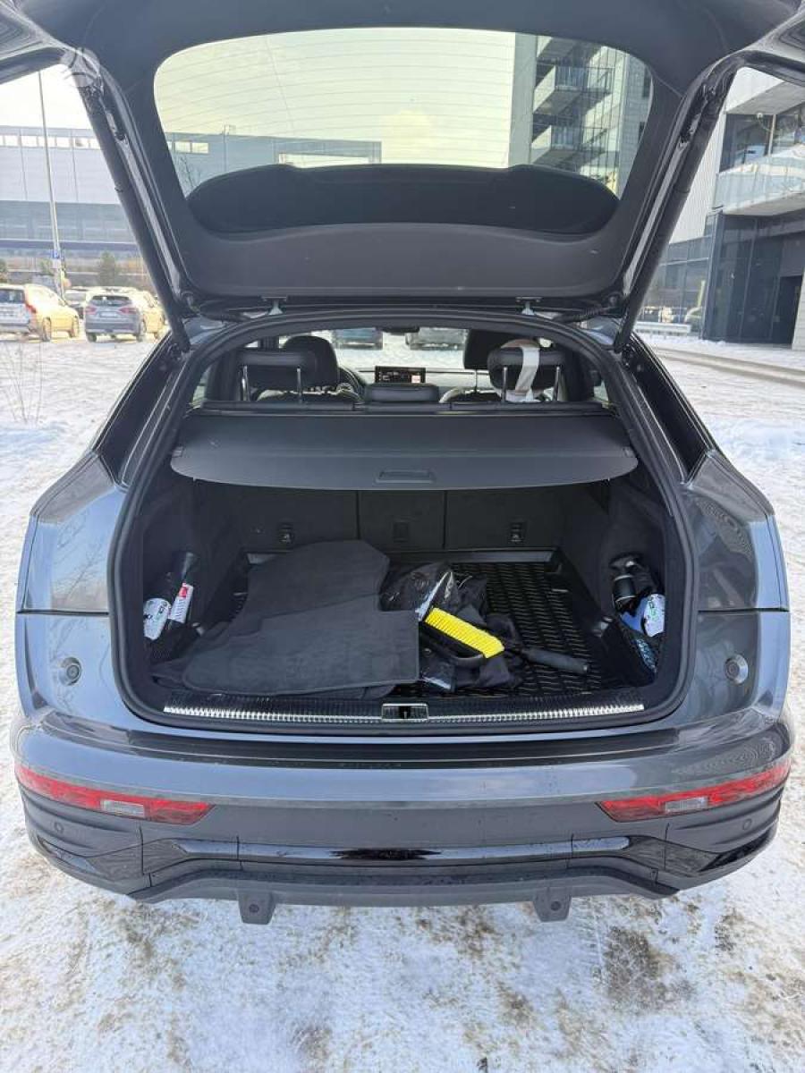 Grey Audi Q5 2023 in Vilnius, with an engine capacity of 1.98 L and mileage of 23 thousand km for 45500 €, photo 8 on AUTOMOTO.COM.LV