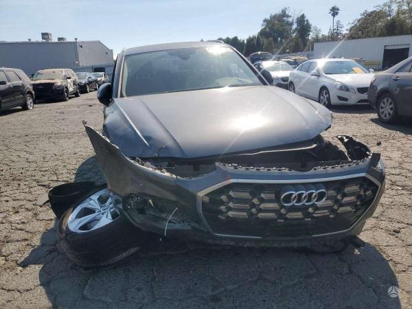 Grey Audi Q5 2023 in Vilnius, with an engine capacity of 1.98 L and mileage of 30 thousand km for 17400 €, photo 2 on AUTOMOTO.COM.LV