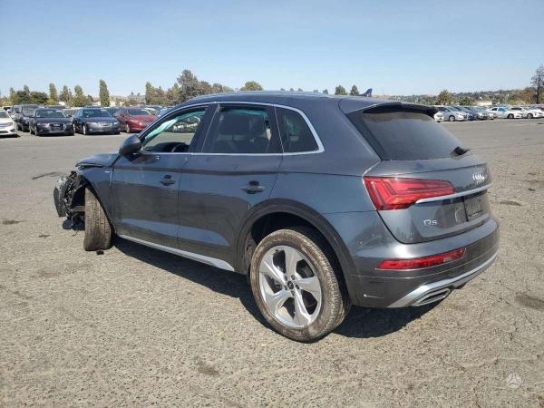 Grey Audi Q5 2023 in Vilnius, with an engine capacity of 1.98 L and mileage of 30 thousand km for 17400 €, photo 5 on AUTOMOTO.COM.LV