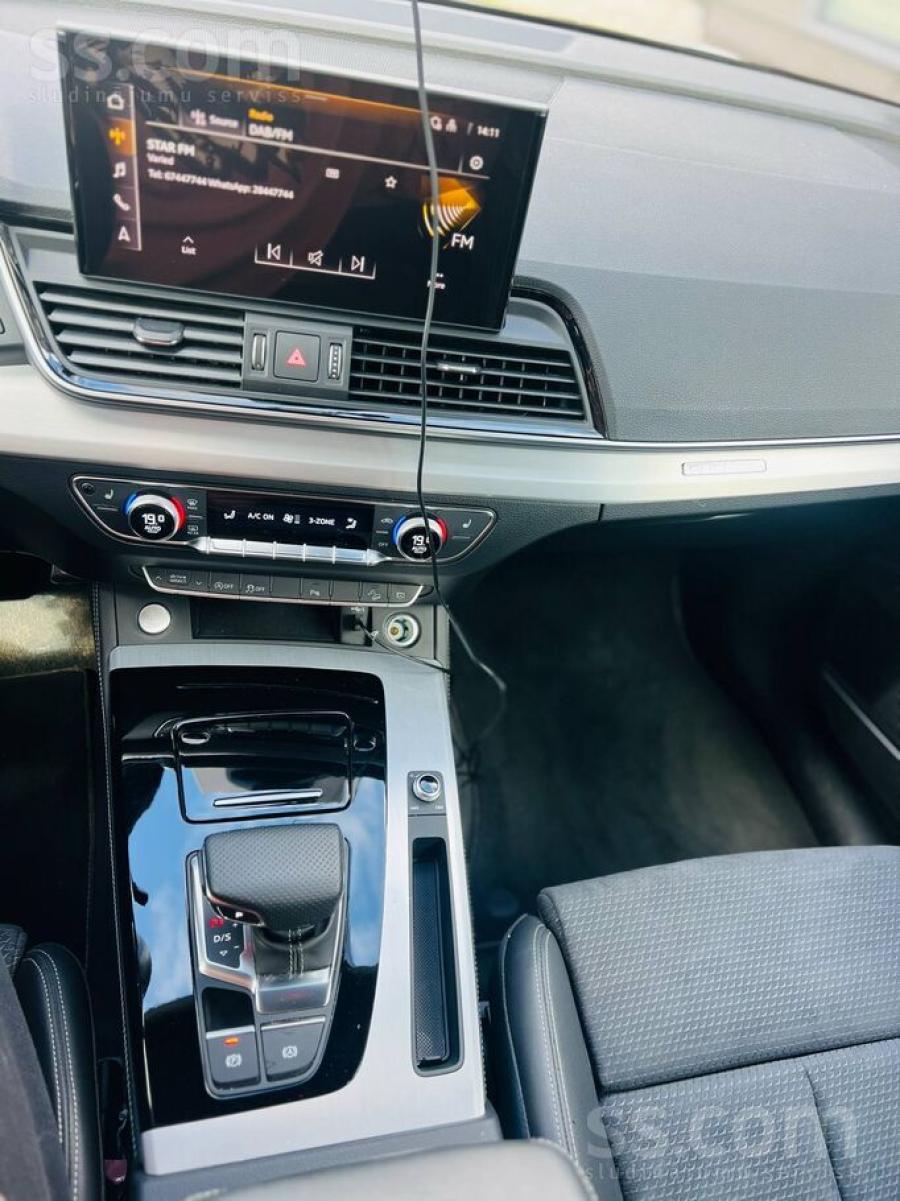 Pelēks Audi Q5 2023 Rīga, ar dzinēja tilpumu 2.00 L un nobraukumu 40 tūkst. km par 41400 €, foto 5 vietnē AUTOMOTO.COM.LV