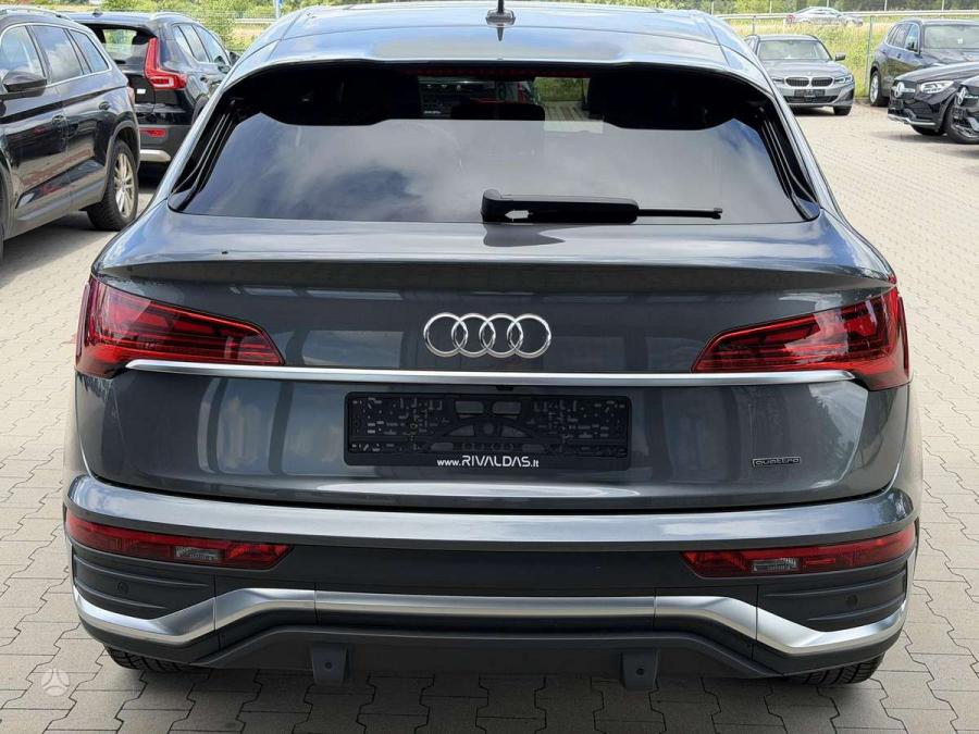 Pelēks Audi Q5 2023 Šauļi, ar dzinēja tilpumu 1.98 L un nobraukumu 113 tūkst. km par 37990 €, foto 10 vietnē AUTOMOTO.COM.LV