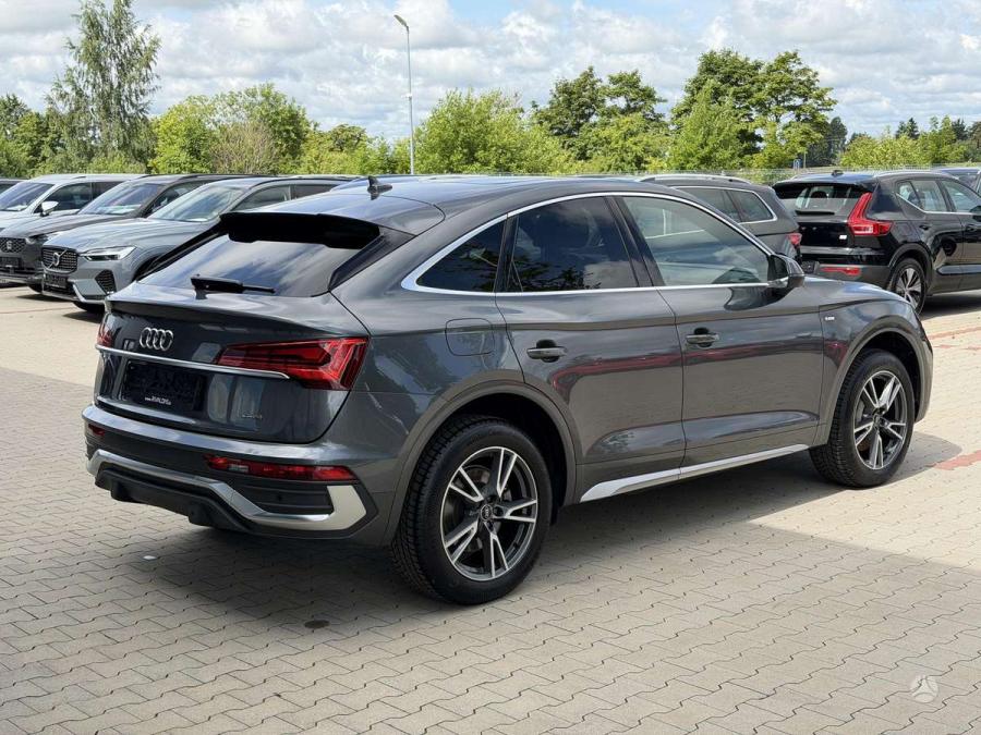Pelēks Audi Q5 2023 Šauļi, ar dzinēja tilpumu 1.98 L un nobraukumu 113 tūkst. km par 37990 €, foto 11 vietnē AUTOMOTO.COM.LV