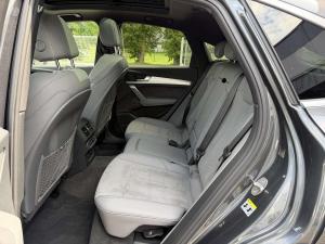 Pelēks Audi Q5 2023 Šauļi, ar dzinēja tilpumu 1.98 L un nobraukumu 113 tūkst. km par 37990 €, foto 21 vietnē AUTOMOTO.COM.LV