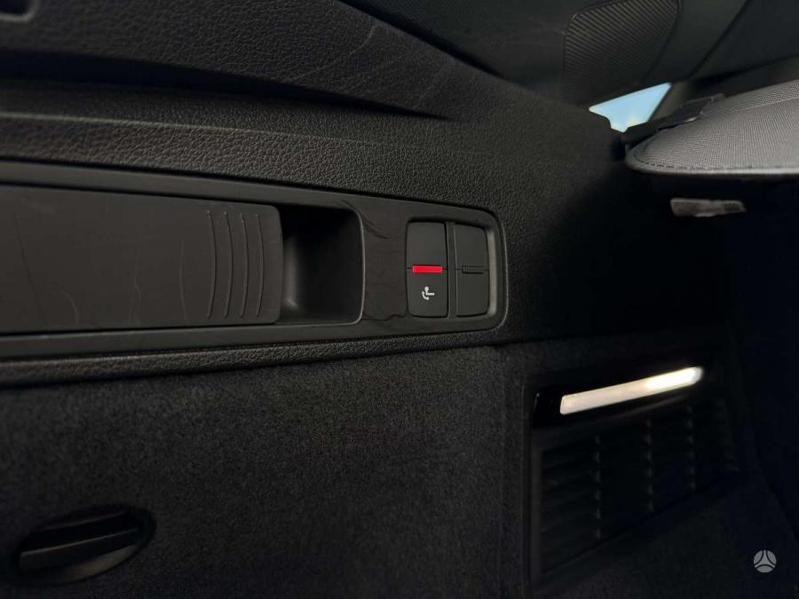 Pelēks Audi Q5 2023 Šauļi, ar dzinēja tilpumu 1.98 L un nobraukumu 113 tūkst. km par 37990 €, foto 26 vietnē AUTOMOTO.COM.LV