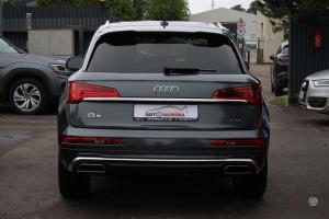 Grey Audi Q5 2023 in Vilnius, with an engine capacity of 1.98 L and mileage of 30 thousand km for 19400 €, photo 7 on AUTOMOTO.COM.LV