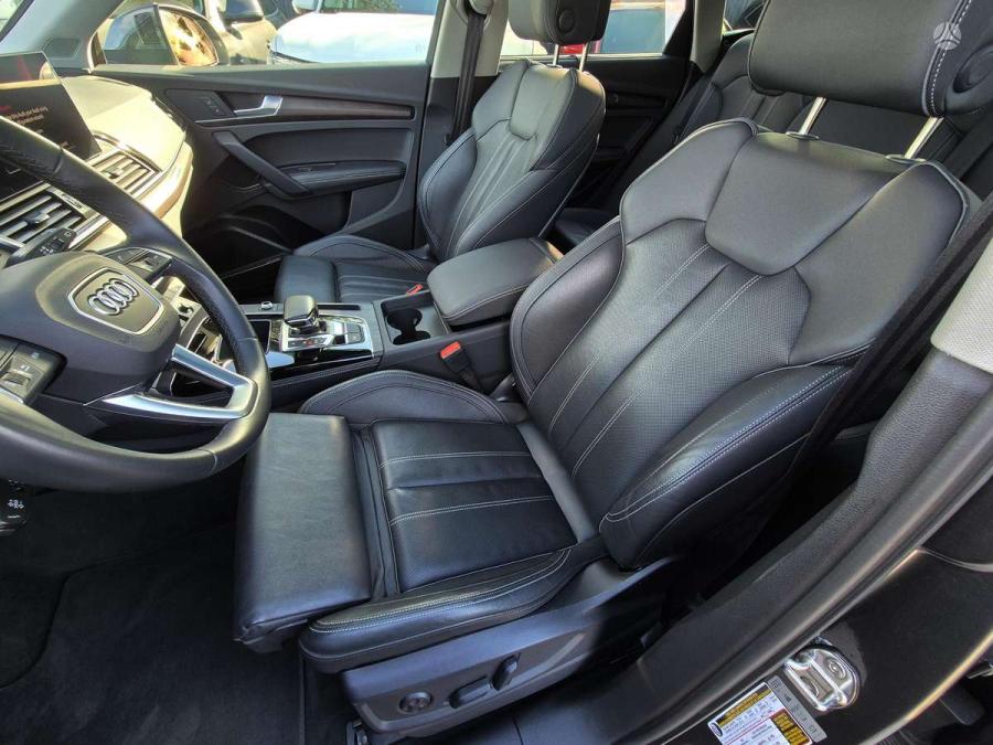 Grey Audi Q5 2023 in Vilnius, with an engine capacity of 1.98 L and mileage of 30 thousand km for 19400 €, photo 9 on AUTOMOTO.COM.LV