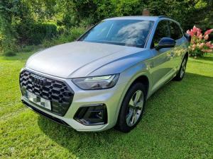 Pelēks Audi Q5 2023 Alīta, ar dzinēja tilpumu 2.00 L un nobraukumu 41 tūkst. km par 17900 €, foto  vietnē AUTOMOTO.COM.LV